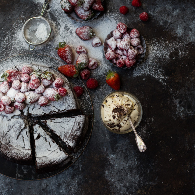 Victoria Sponge, Flourless Chocolate Cake & Gluten Free Cupcake Recipes