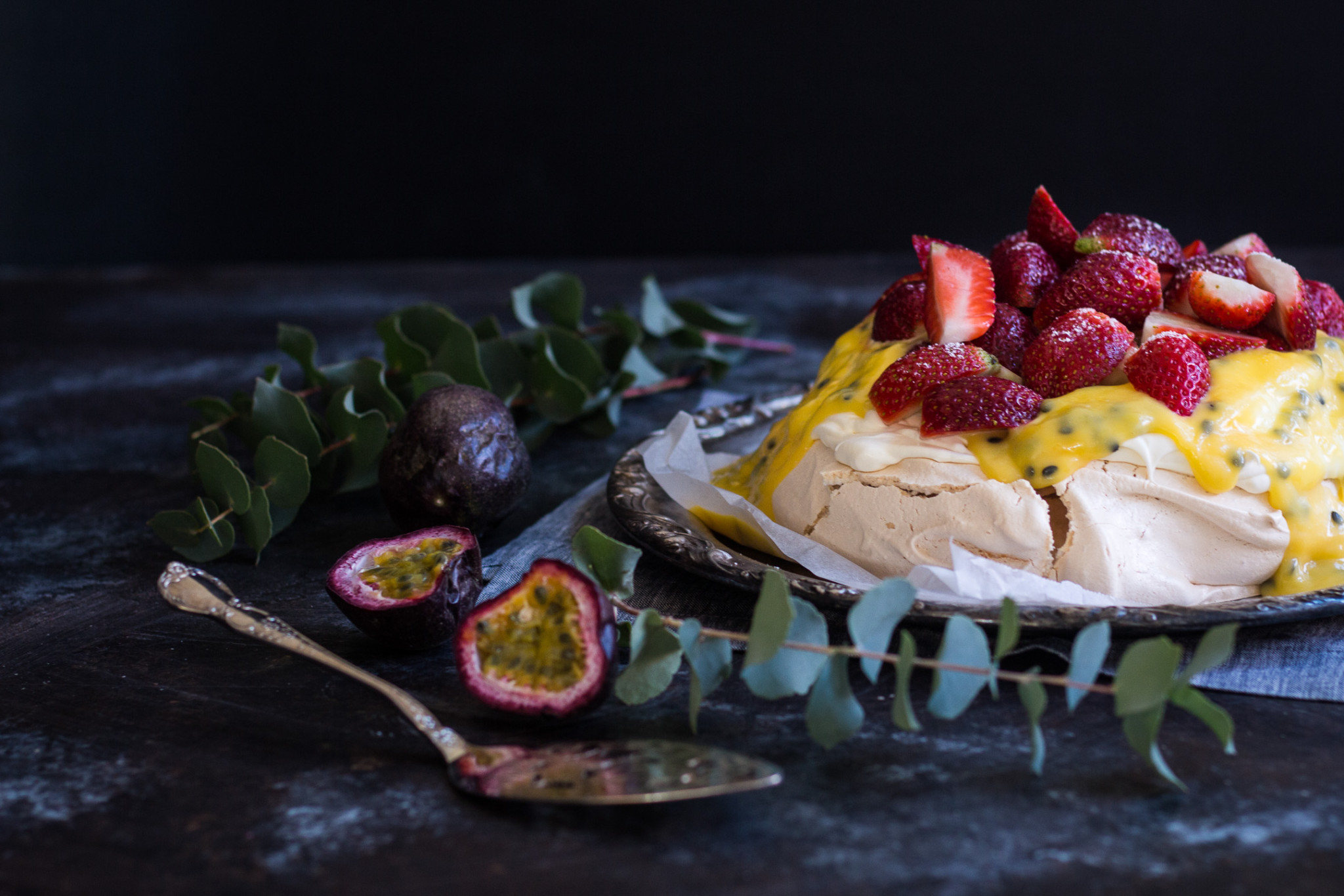 PAVLOVA WITH PASSIONFRUIT CURD AND STRAWBERRIES RECIPE - Helen ...