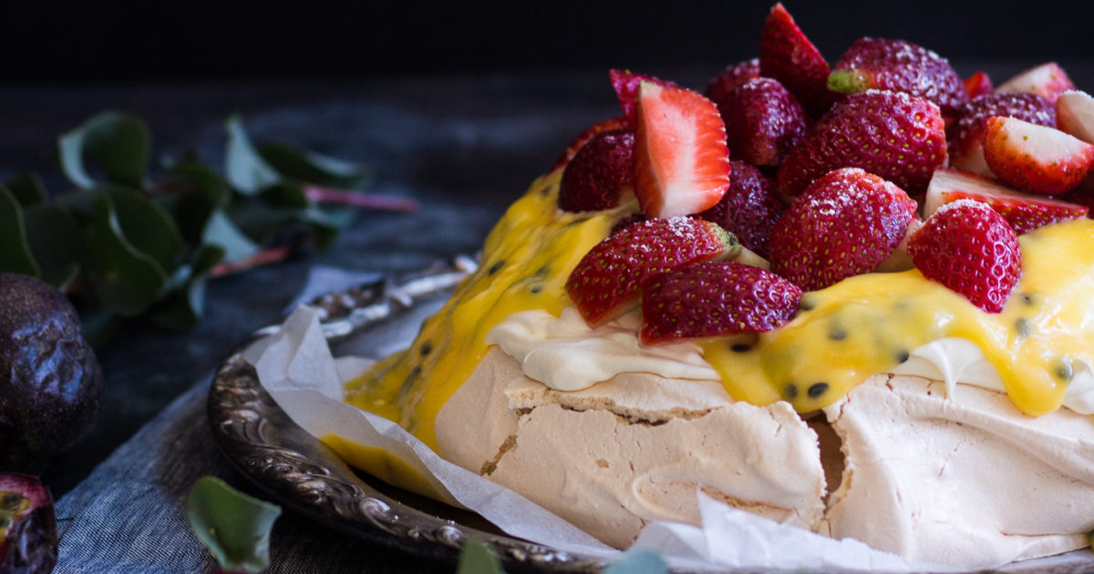 PAVLOVA WITH PASSIONFRUIT CURD AND STRAWBERRIES RECIPE - Helen ...